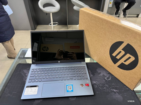 HP PAVILION Metalichiskiy Ryzen 5 4500 8-Ozu 512-Ssd Glansiviy