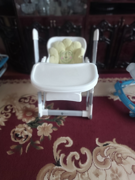 Детский стульчик для кормления