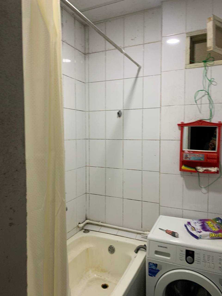 Mirzo ulugbek metro oldida kv sheriklikka