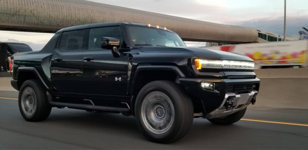 2023 GMC Hummer EV SUV, Void Black
