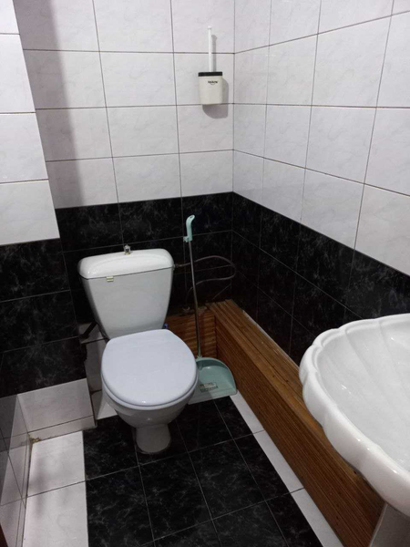 (К125036) Продается 4-х комнатная квартира в Мирабадском районе.