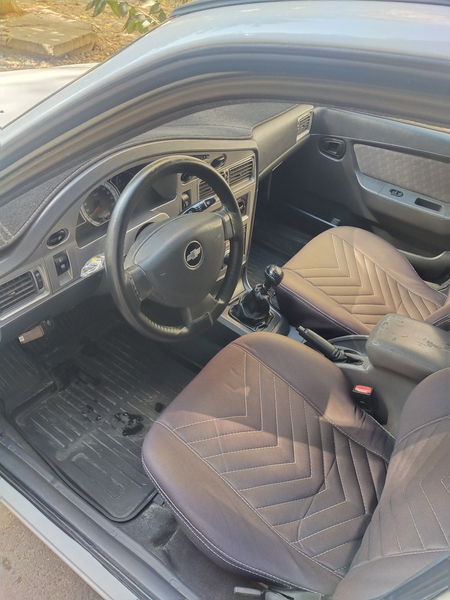 Chevrolet Nexia 2 Donc 1.6L  full