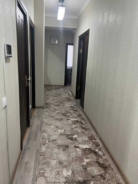 продается квартира на Сайраме 3 х комнатная