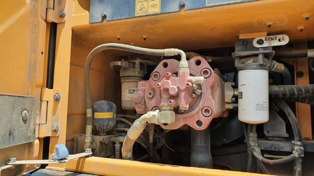 Excavator Hyundai | HW210