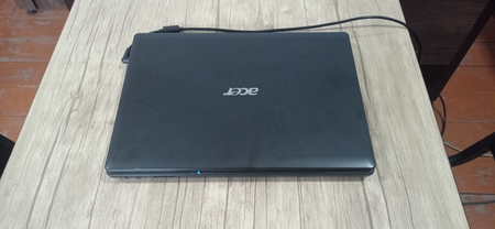 Notbuk Acer ( original offesniy noutbuk )