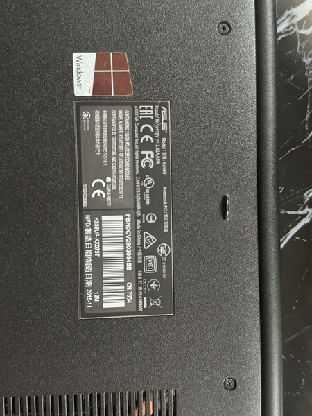 Ноутбук Asus в идеальном состоянии