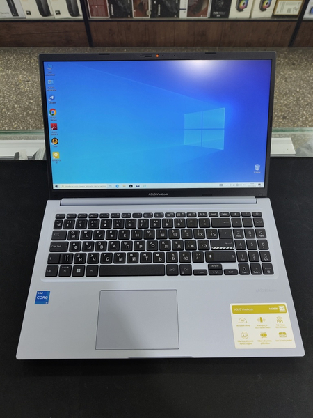 Asus Vivobook 15 (i5-1235U/8/512)
