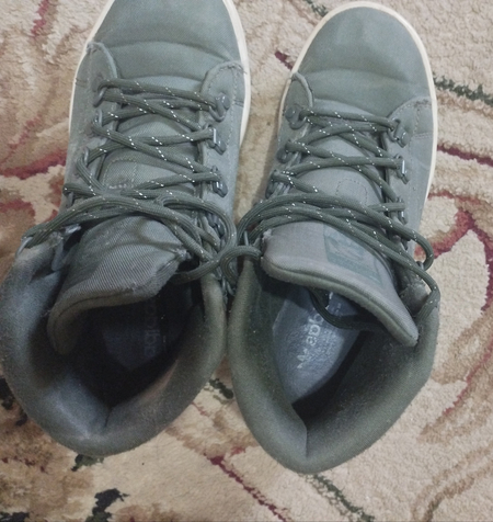 Высокие кроссовки Adidas (Индия), размер 36