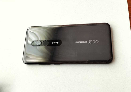 Xiaomi Redmi 8 64GB (в хорошем состоянии)