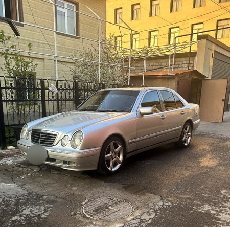 Mercedes Benz W210 Avantgarde