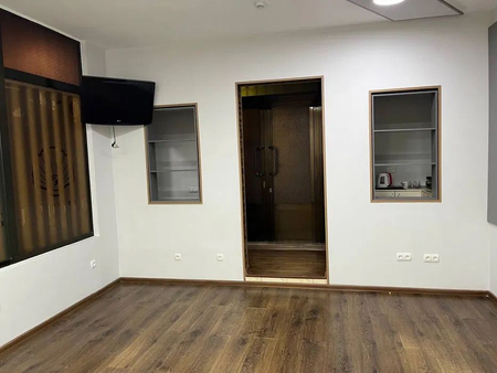 Жемчуг Миробад офис  с условиями 45м2
