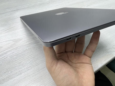 MacBook 2020 ci5 8/256. 167sikl