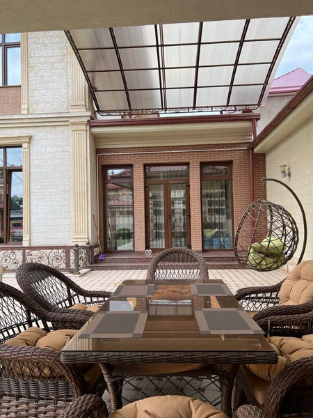 Продажа в центре Евро Дом 10 сотки, 8 комнат, ориентир магазин Океан.
