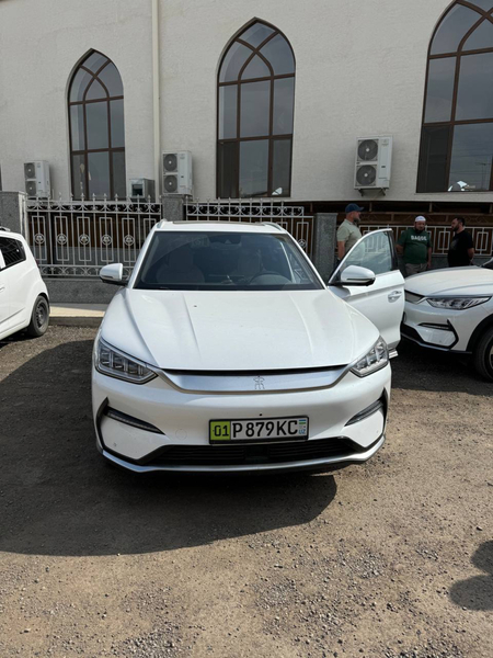 BYD 2023 song plus flagship