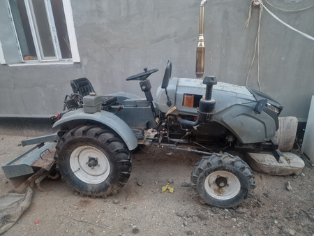 Mini traktor Feysal
