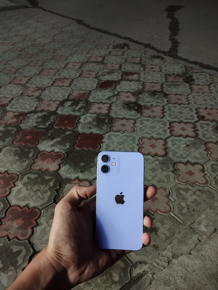 Iphone 12 mini sotiladi ideal