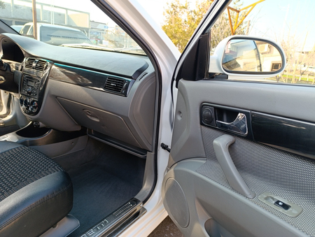 Lasetti 1.8 Avtomat