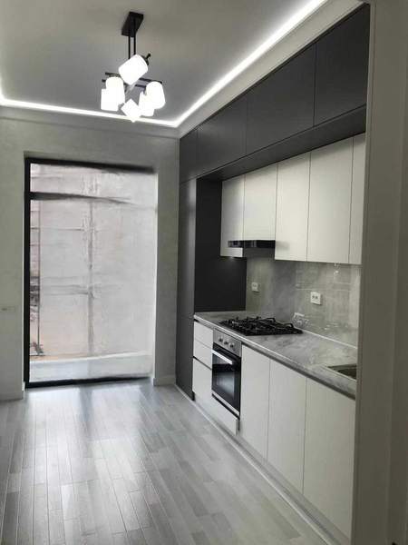 Продается новая квартира в новом районе рядом с метро 3/9/9 Олмос 53м²