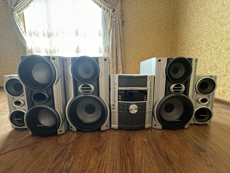 Panasonic муз. центр почти новый