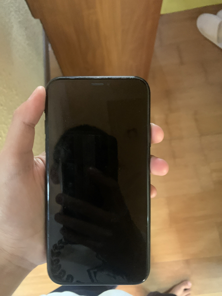 Iphone xr xolati yahshi