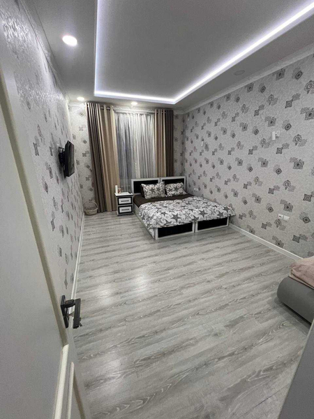 2/1/4 Novostroyka 70 m*2 sdam na arendu