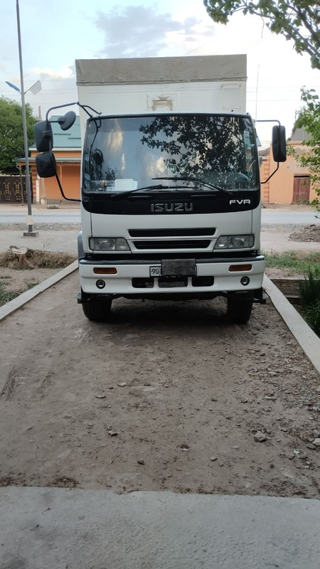 Исузу 10 тонна сотилади