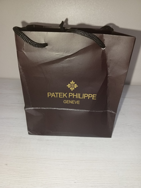 Patek Philippe Geneve soat yangi. Narxi 450.000 sum