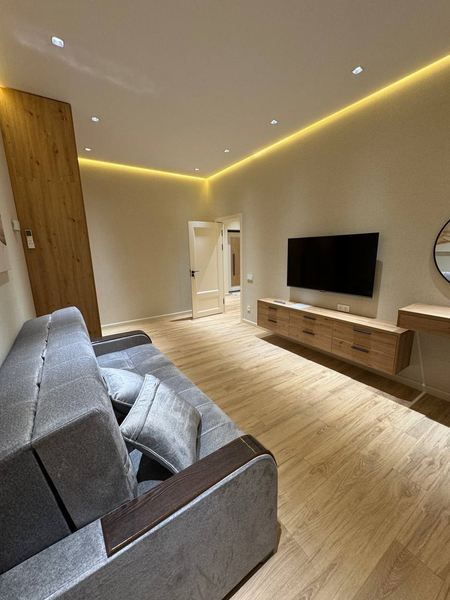 ПРОДАЕТСЯ 1/5/8
НОВОСТРОЙКА/Luminar House
На Шота Русставели 
(Яккасар
