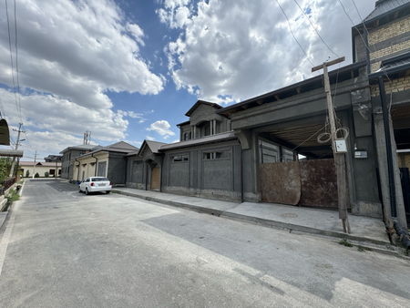 Uchastka 4,5 sotix Sotiladi