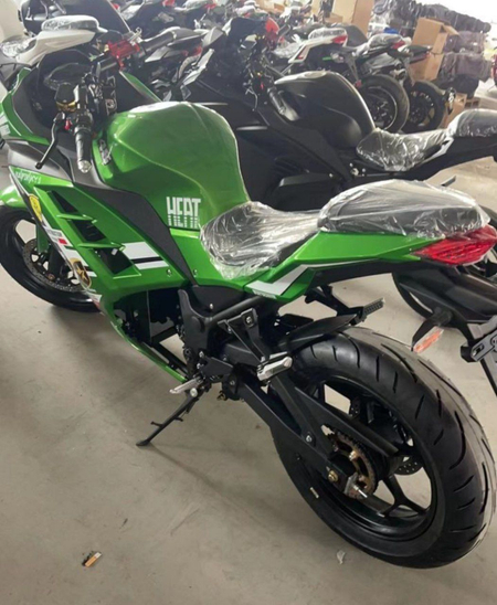 Электро мотоцикл. Kawasaki Ninja . 3.000w. 
Китай. 
Точная копия Kawas