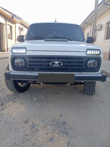 Lada Niva Legend