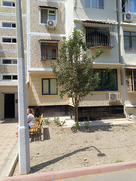 Срочно продается своя 1 комнатная квартира  массив кушбеги.