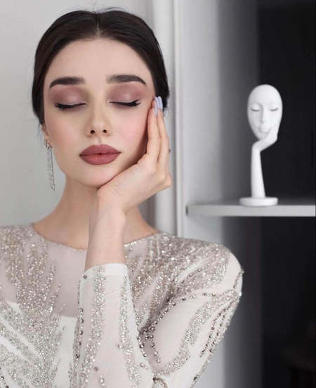 Стилист -визажист