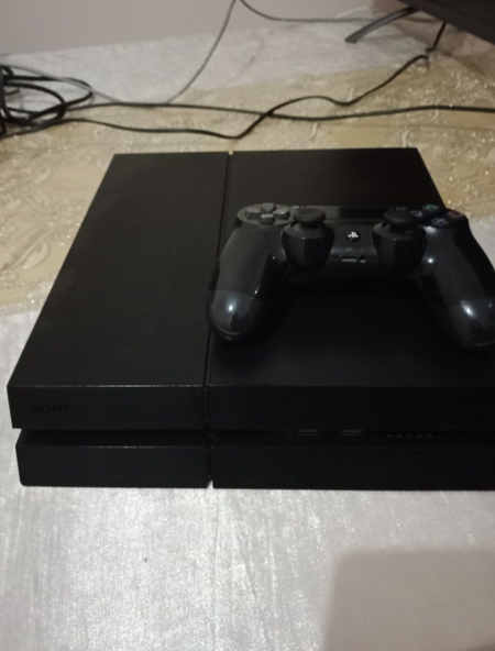 Soniy Ps 4 500g  sotiladi