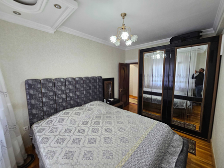5 xonali 120m² 1-qavat sotiladi.