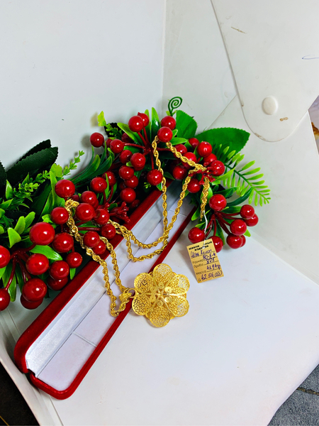 Цепь с крупным кулоном, изделие выполненное в желтом золоте 875 пробы