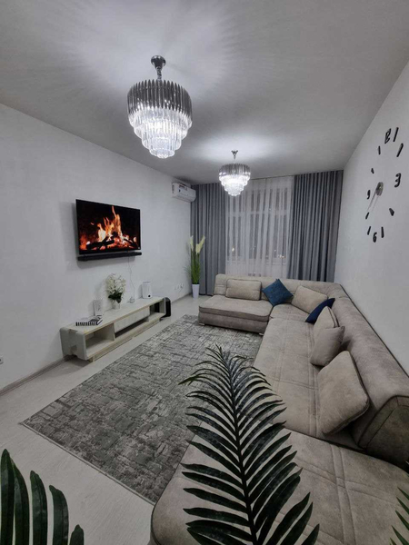 ПРОДАЁТСЯ СРОЧНО 3 комнатная в Golden House (Assalom Sohil)