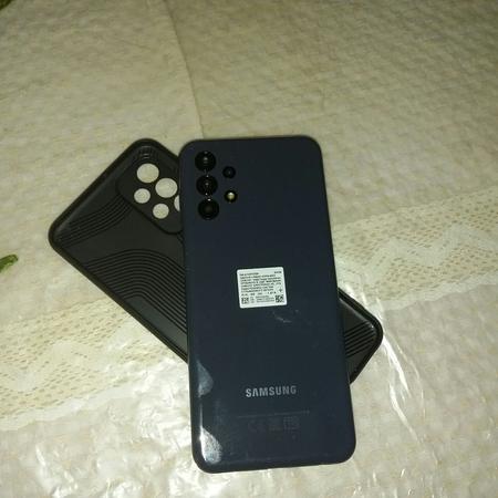 Samsung a13 4/64 karobkasi bor