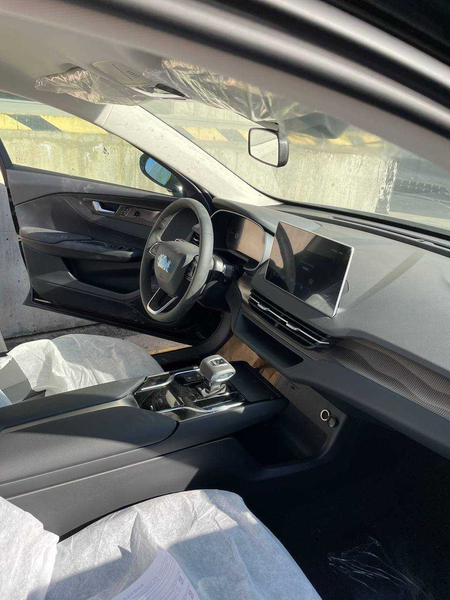 Hongqi E-QM5 450KM