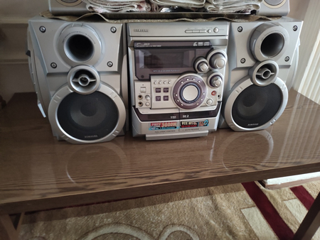 Muzikalni sentr sotiladi sastayana yengi