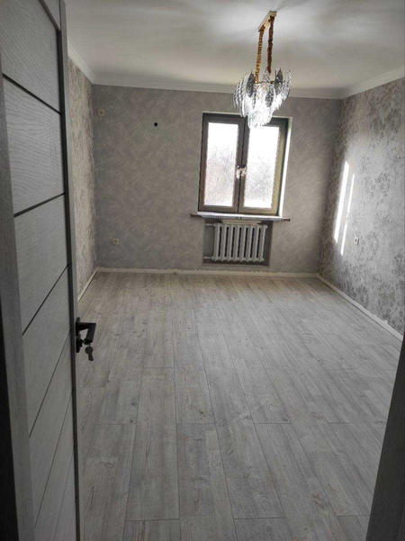 м.Буюк Ипак Йули Буз Базар 3-комнатная 4/5 86 м² кирпич после ремонта