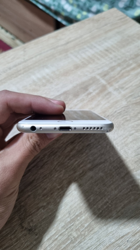 Iphone 6s gold  32 gb