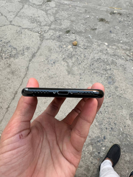 Iphone 7 128Gb jett black bypass