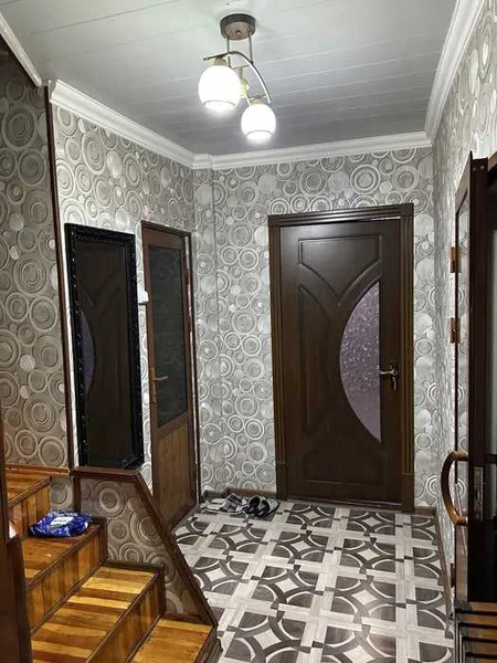 Продаётся 4 комнатная квартира по Ул.Бобура
