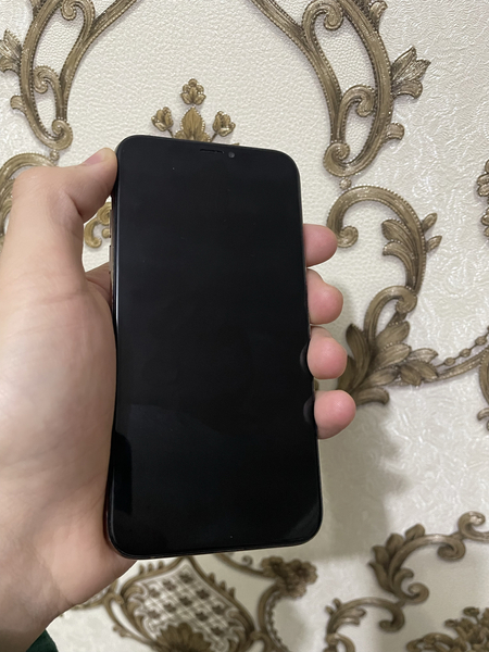 Iphone xs gold.