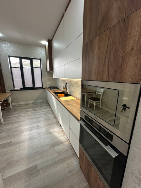 Срочно продам дом 2 сотки 190м2