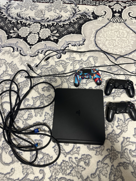 Playstation 4 Slim, Ideal