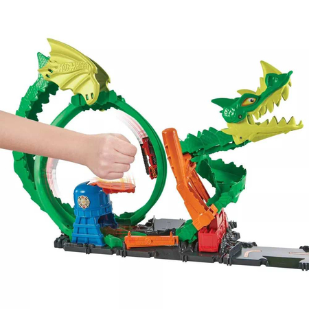Хот Вилс Атака огненого дракона Hot Wheels Dragon Drive Firefight