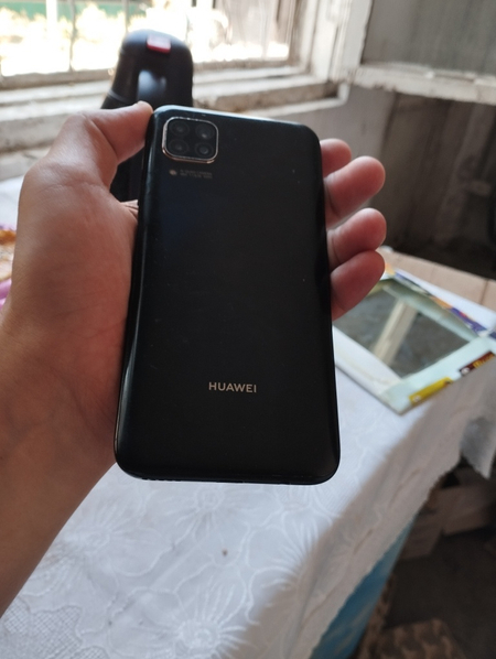 Huawei p 40 lite sotiladi