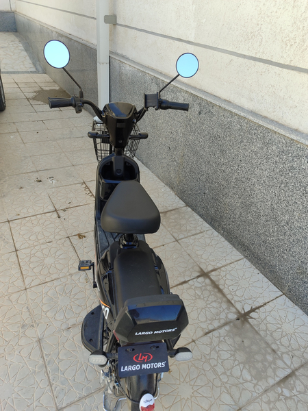 Moto elektrskuter 
